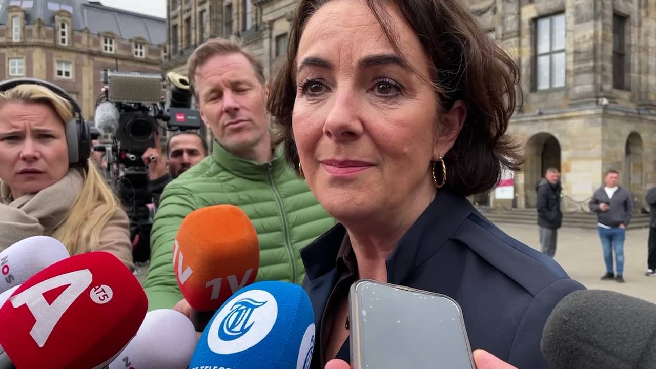 Man krijgt heldenspeld voor overmeesteren verdachte van steekpartij ...