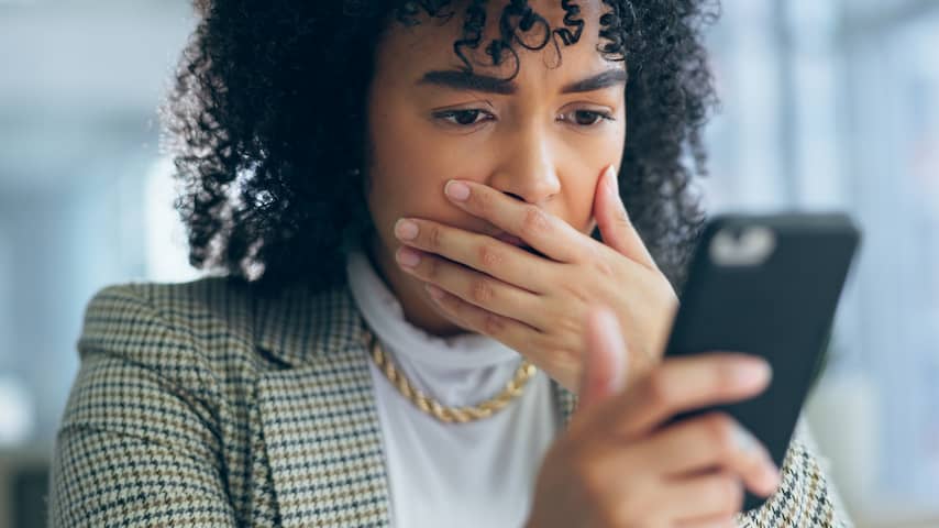 Veel meldingen over oplichtingstelefoontjes namens PayPal: 'Hang direct ...