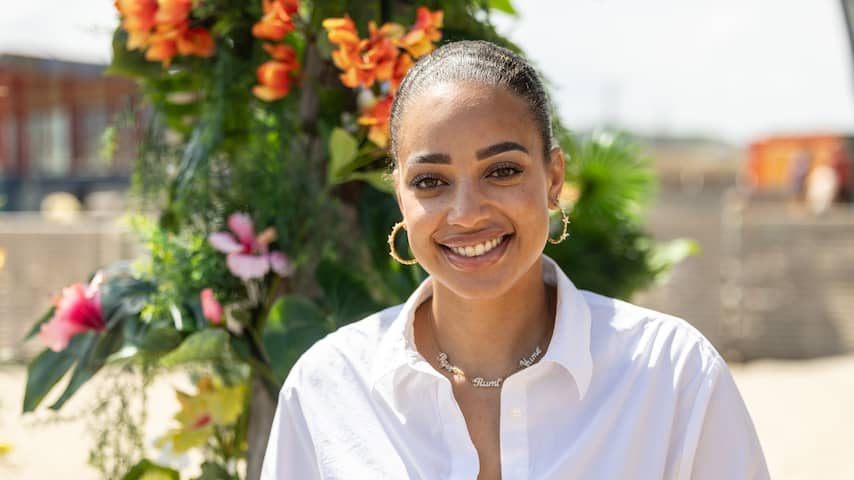 Realityster Channah Koerten bevallen van vierde kind | Achterklap | NU.nl