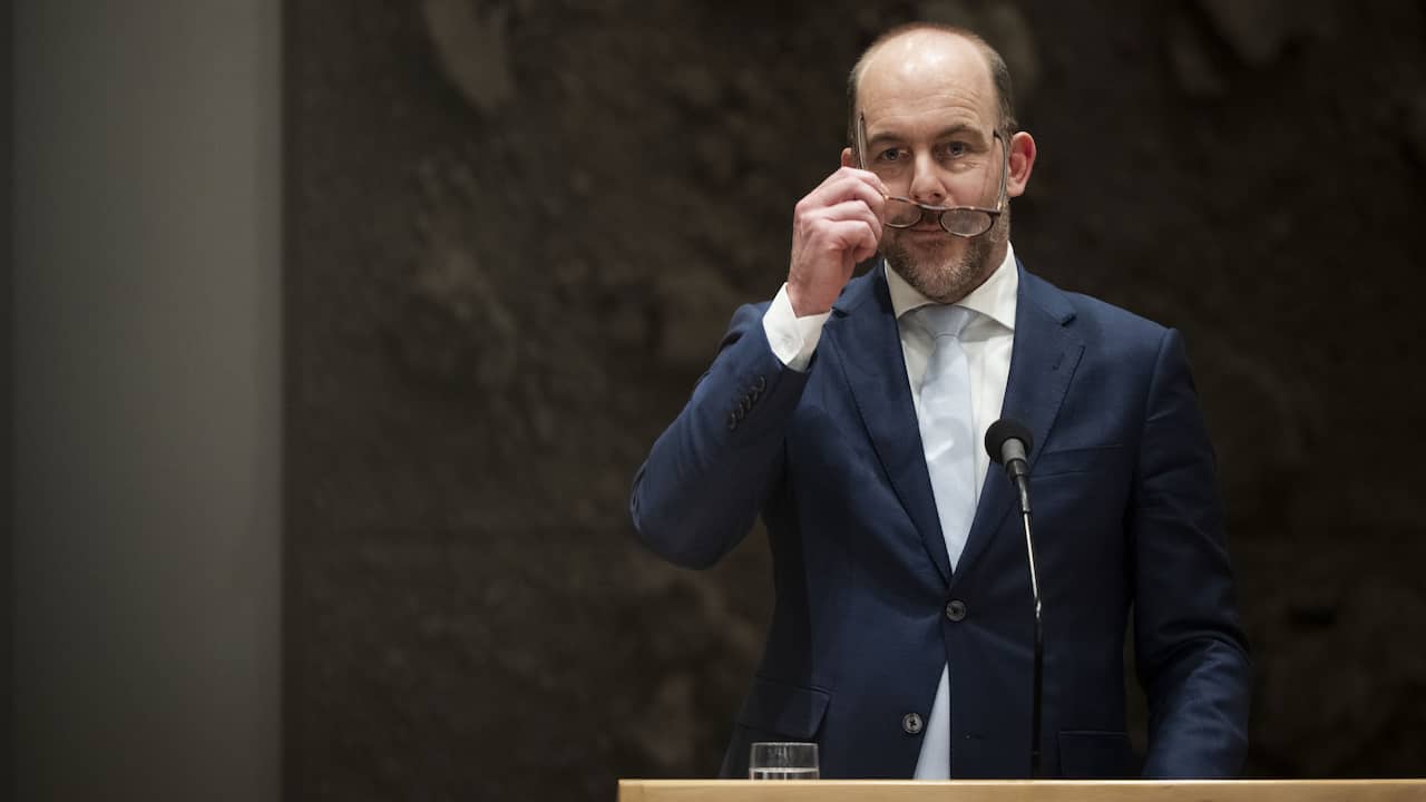 Asielwet op losse schroeven: Eerste Kamer stemt tegen cruciale ...