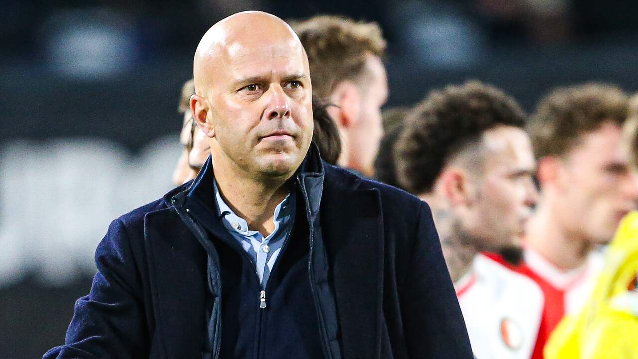 Feyenoord-coach Slot verwacht lastige topper: 'PSV is zoveel beter dan ...
