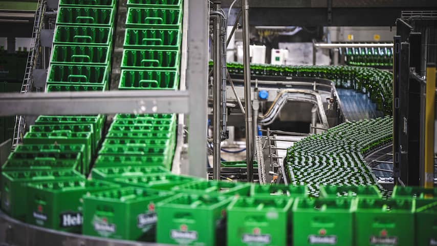 Heineken verkoopt meer bier dankzij populaire premiummerken | Economie ...