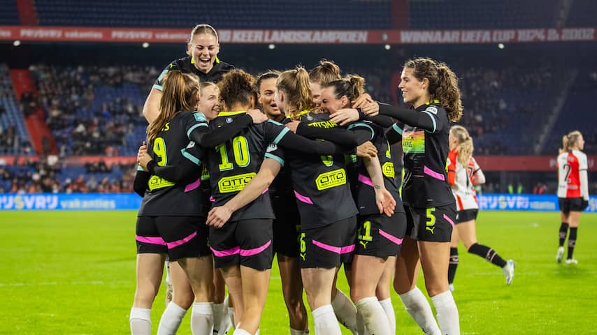 Koploper PSV Vrouwen overklast Feyenoord, FC Utrecht als derde winterstop in | Sport | NU.nl