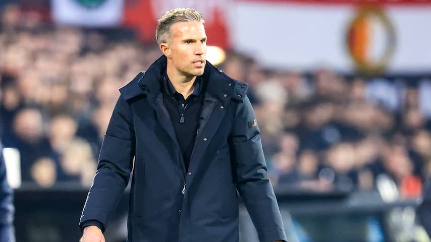 Feyenoord-coach Van Persie klaar met Timber na uithaal: 'Geen weg meer ...