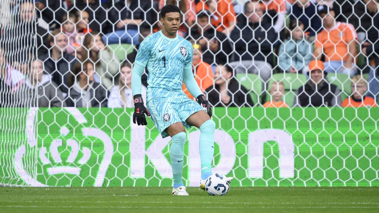 Keeper Owusu-Oduro haakt vlak voor EK-start geblesseerd af bij Jong ...