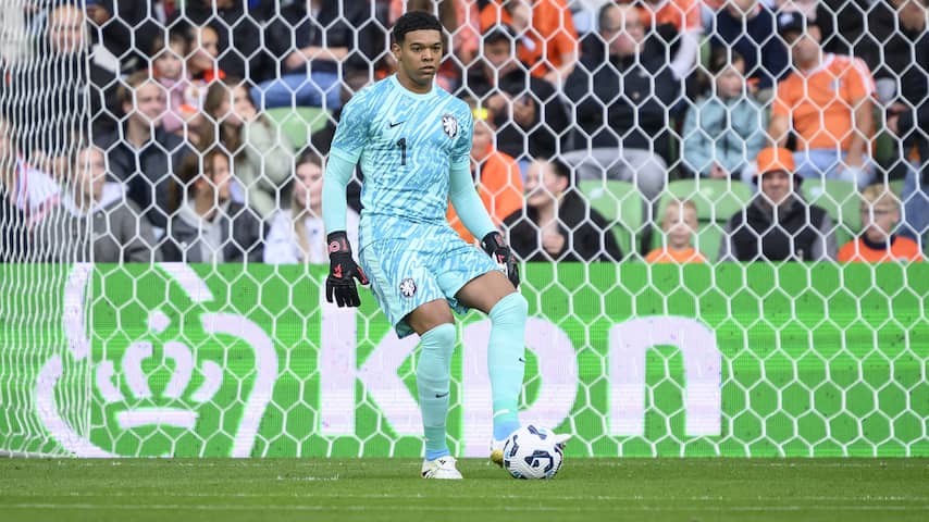 Keeper Owusu-Oduro haakt vlak voor EK-start geblesseerd af bij Jong ...