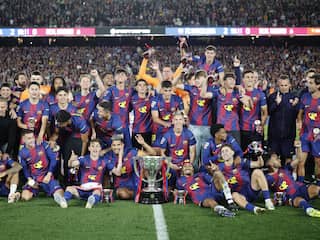 FC Barcelona en invaller Frenkie de Jong pakken Spaanse titel door zege ...