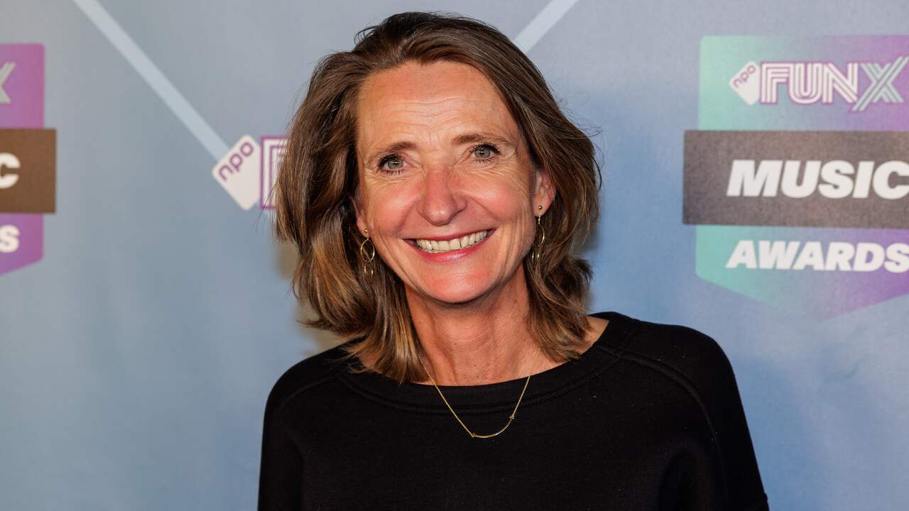 Talkshows van NPO gaan volgend jaar wél door in de zomer | Media | NU.nl