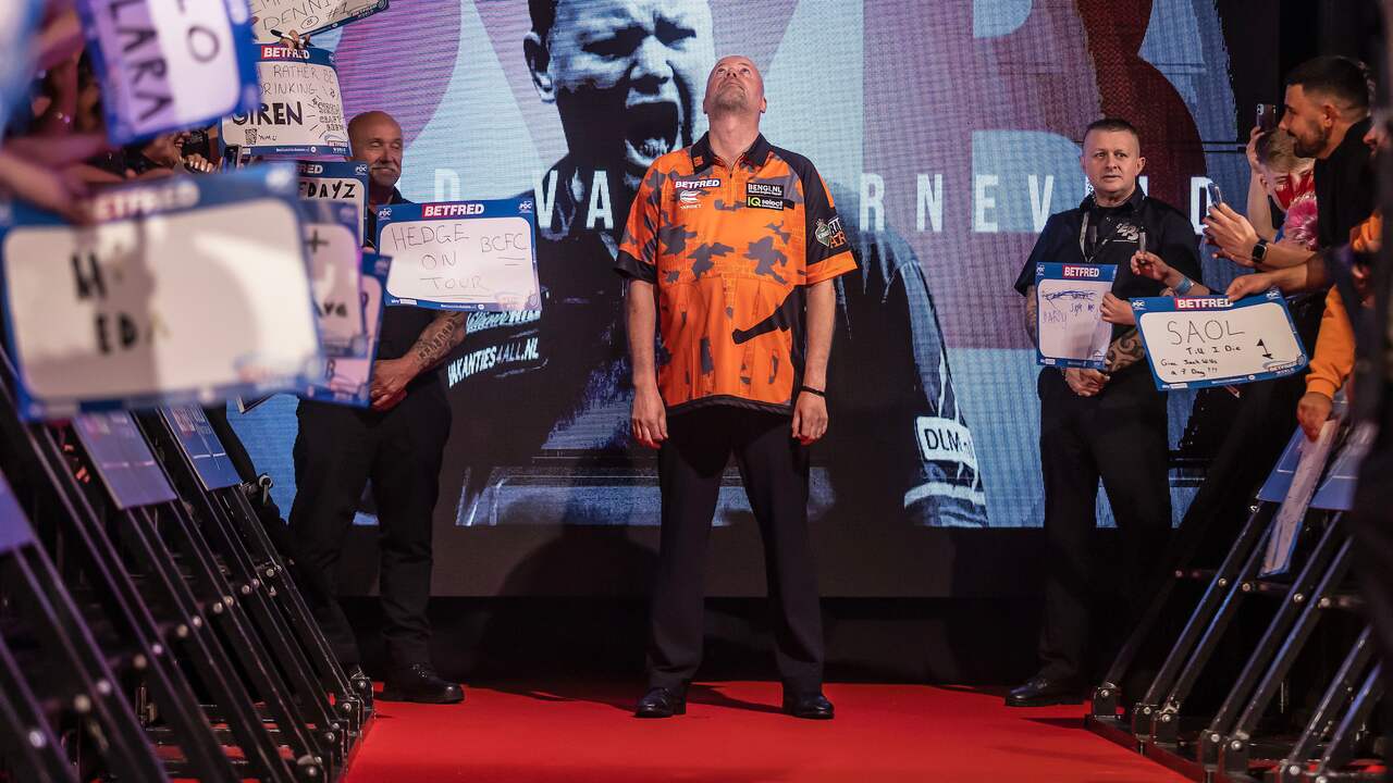 Van Barneveld verliest van Searle en is snel klaar bij rentree op World ...