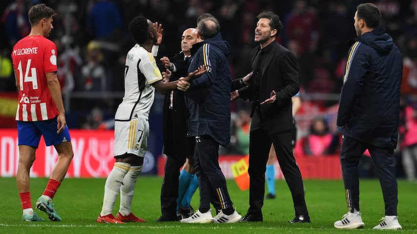 Atlético-coach Simeone biedt Real-spits Vinícius vier dagen na ruzie ...