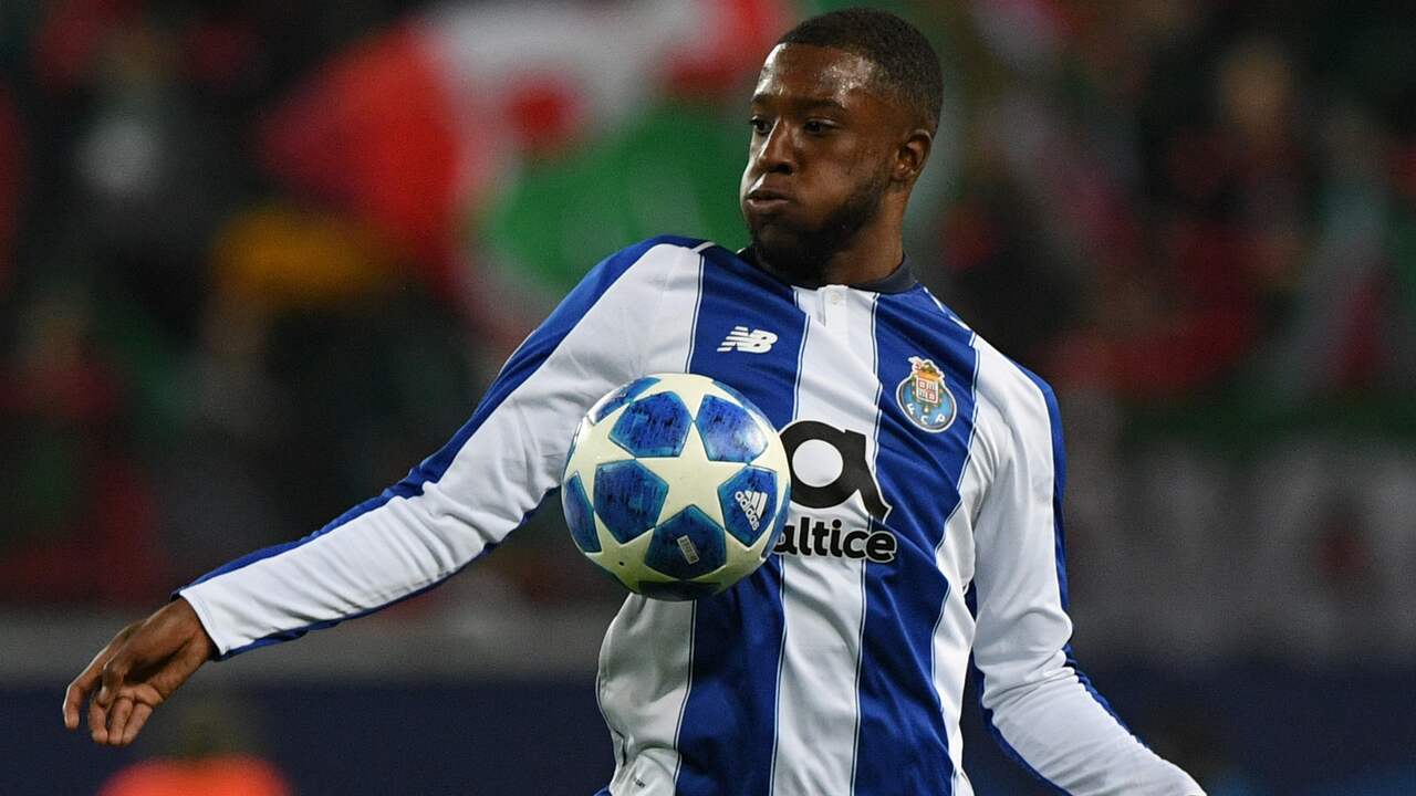 Porto-trainer Conceiçao bevestigt dat Bazoer uit selectie is gezet ...