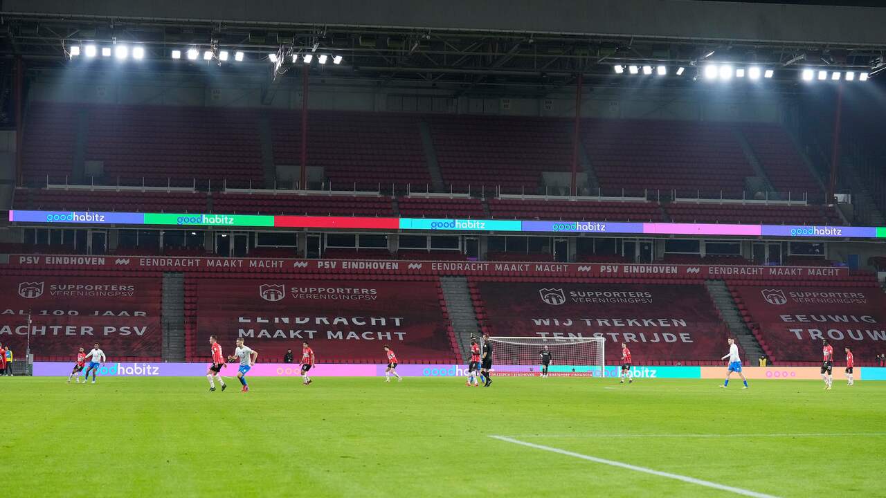 Acht arrestaties na mislukte poging binnendringen Philips Stadion ...