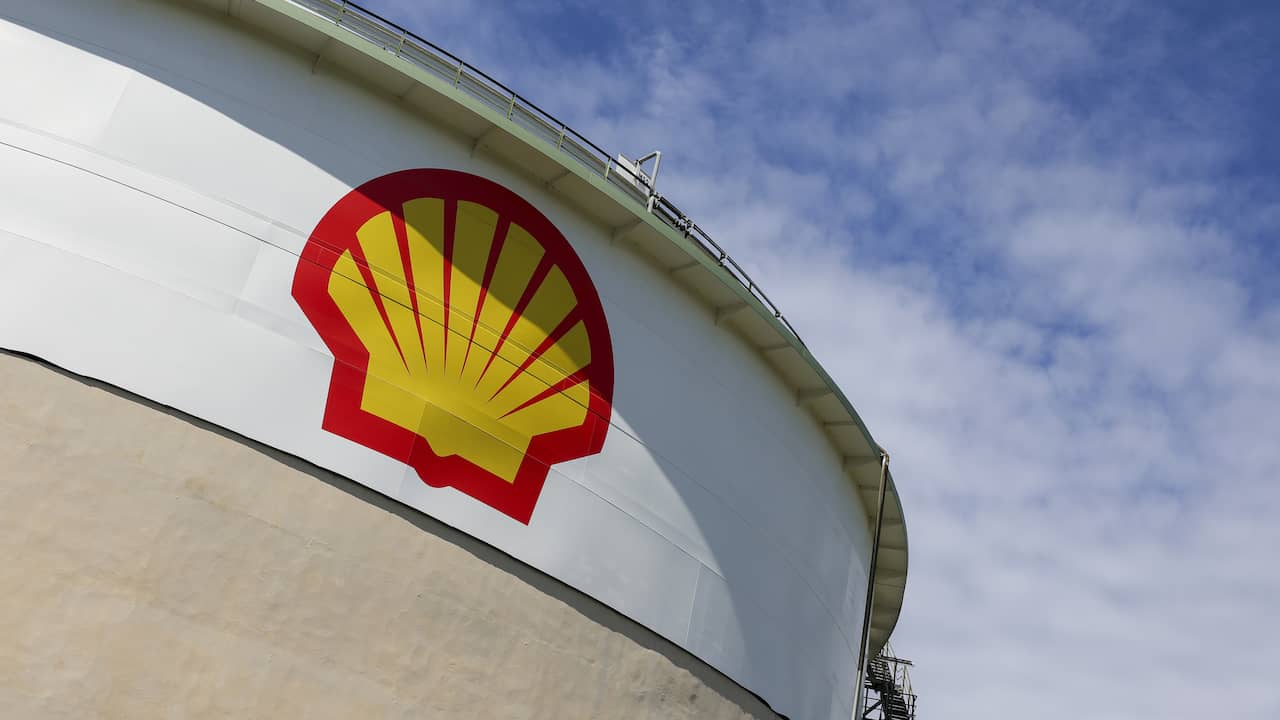 Shell doet het minder slecht dan verwacht en koopt voor miljarden eigen aandelen | Economie | NU.nl