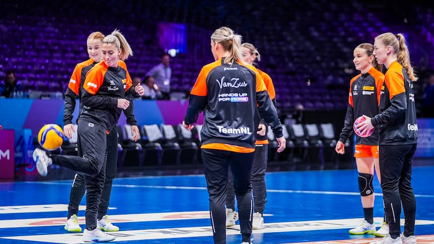 Boegbeeld Polman zwaait af bij handbalsters: 'Analyse? Ben er klaar mee ...