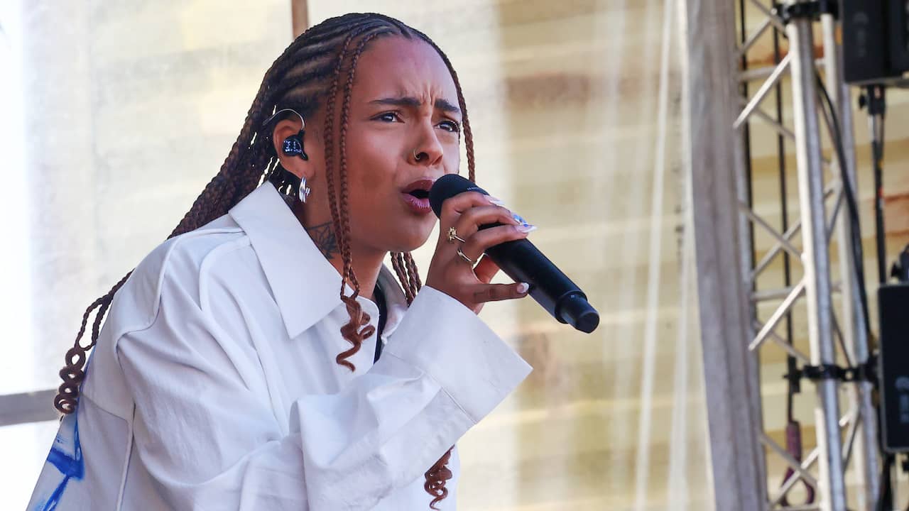 Zoë Livay met hit Ik Zing op Concert at SEA: 'Het was overdonderend ...