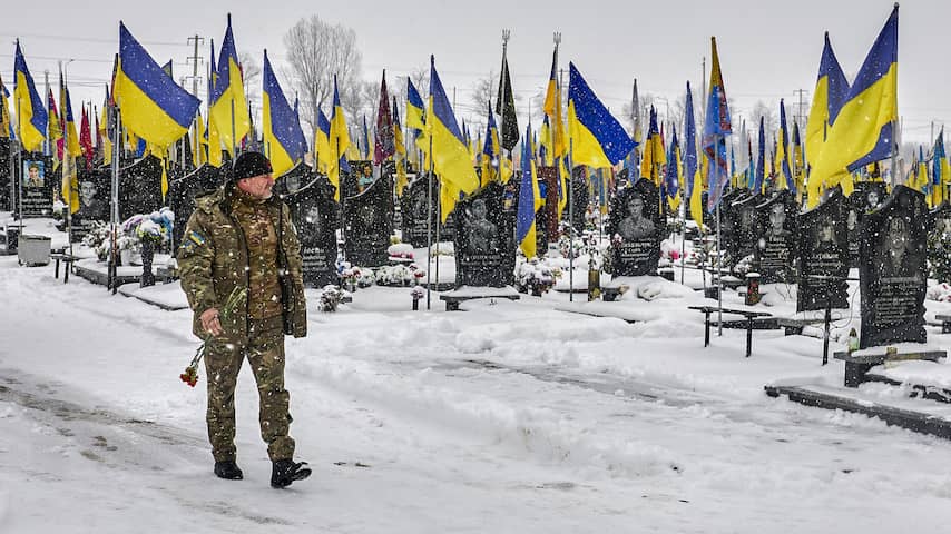 Zelensky schat aantal gesneuvelde soldaten in oorlog met Rusland op 55. ...