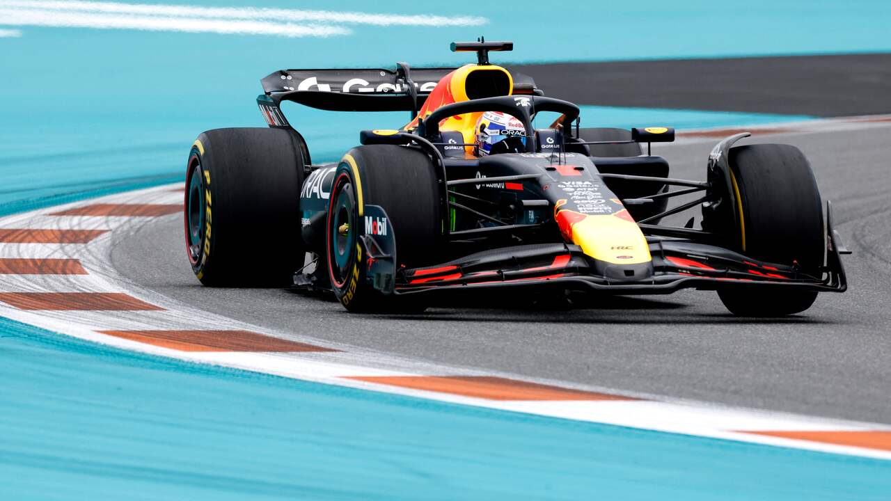 Verstappen begint eerste GP-weekend als vader met derde tijd in ...