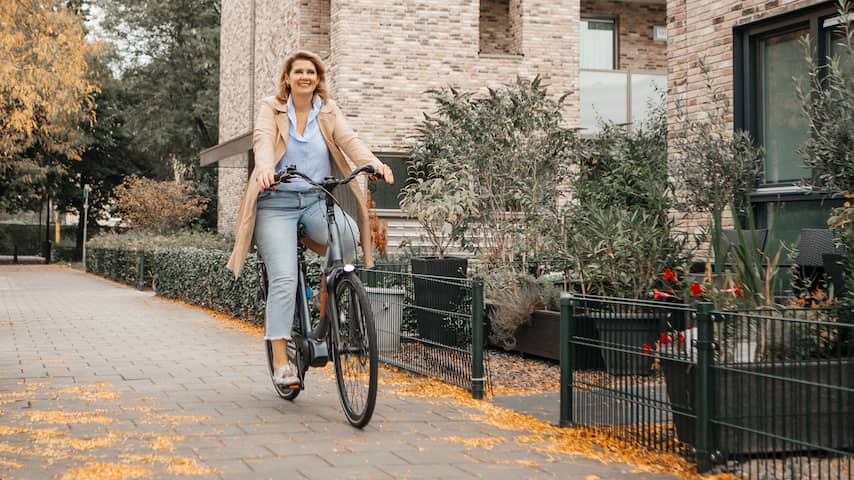 Nederlanders pakken steeds vaker en langer de fiets | Binnenland | NU.nl