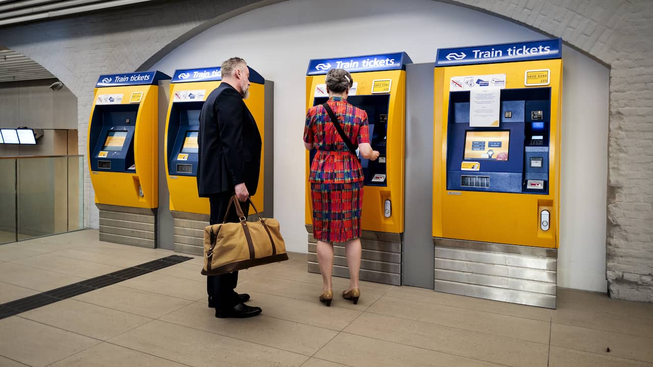 Treinkaartje duur door overheidsbeleid: hoge eisen hebben een prijs ...