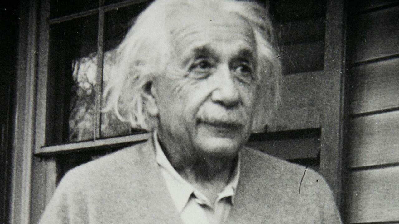 Brief van Albert Einstein geveild voor bijna 2,9 miljoen dollar | Opmerkelijk | NU.nl