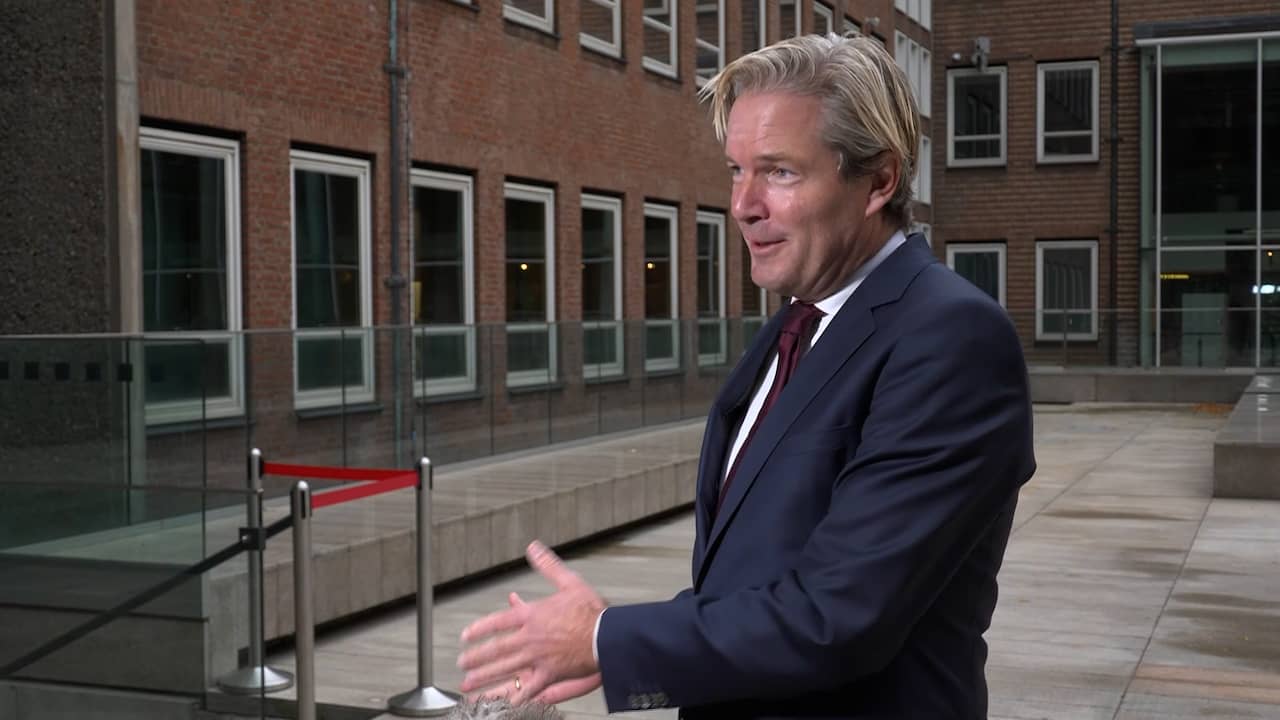 Treinverkeer Den Haag ontregeld door pro-Palestijnse demonstranten op ...