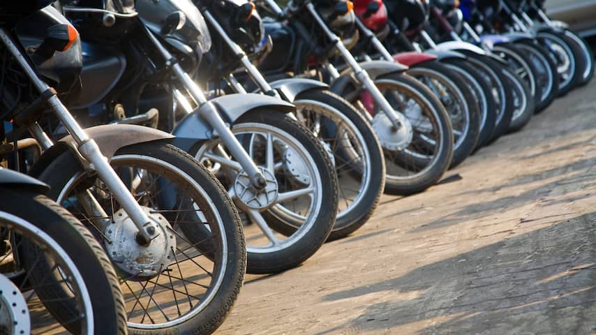 Motorrijden in Nederland populairder dan ooit | Economie | NU.nl