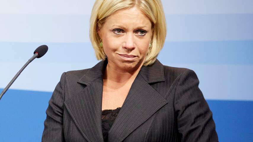 Hennis wil 2 miljard euro extra voor Defensie | Algemeen | NU.nl