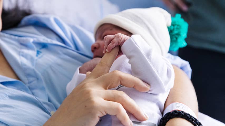 Geen kraamzorg is (soms) gevaarlijk: dit kun je doen | Algemeen | NU.nl