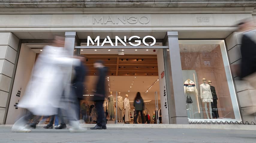 Mango-eigenaar die wordt verdacht van dood vader legt functie tijdelijk ...