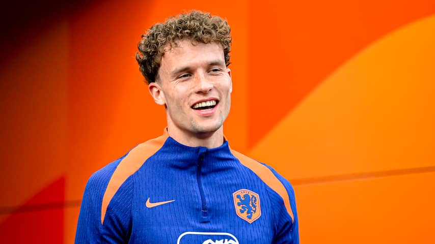 Wieffer schrok van gespierde teamgenoot: 'Premier League is absolute ...