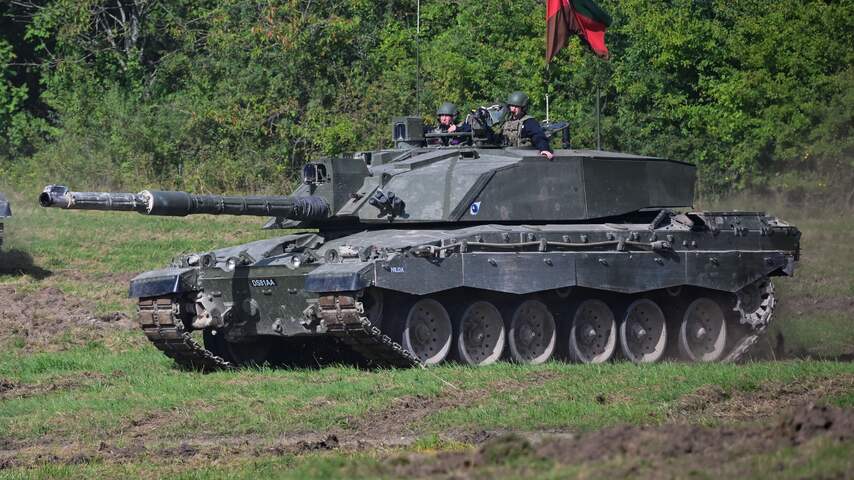 Niet de VS, maar Duitsland heeft voor Oekraïne de sleutel tot tanks in ...