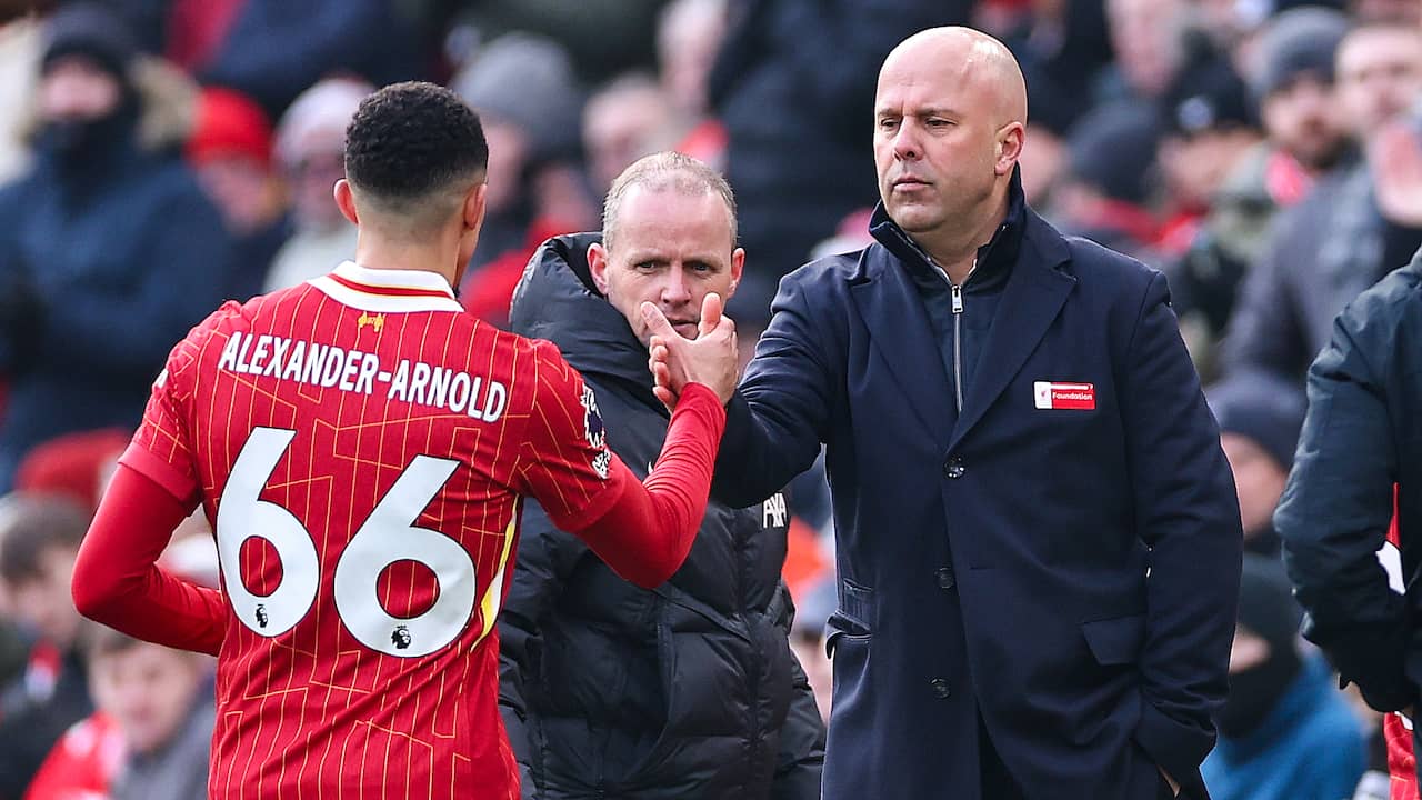 Slot gunt Alexander-Arnold 'warm welkom' bij weerzien tijdens Liverpool ...