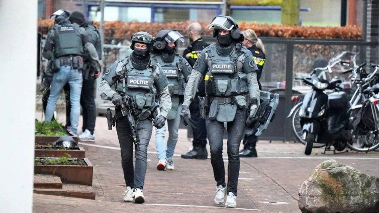 Wat is de Dienst Speciale Interventies, die ingreep bij de gijzeling in ...