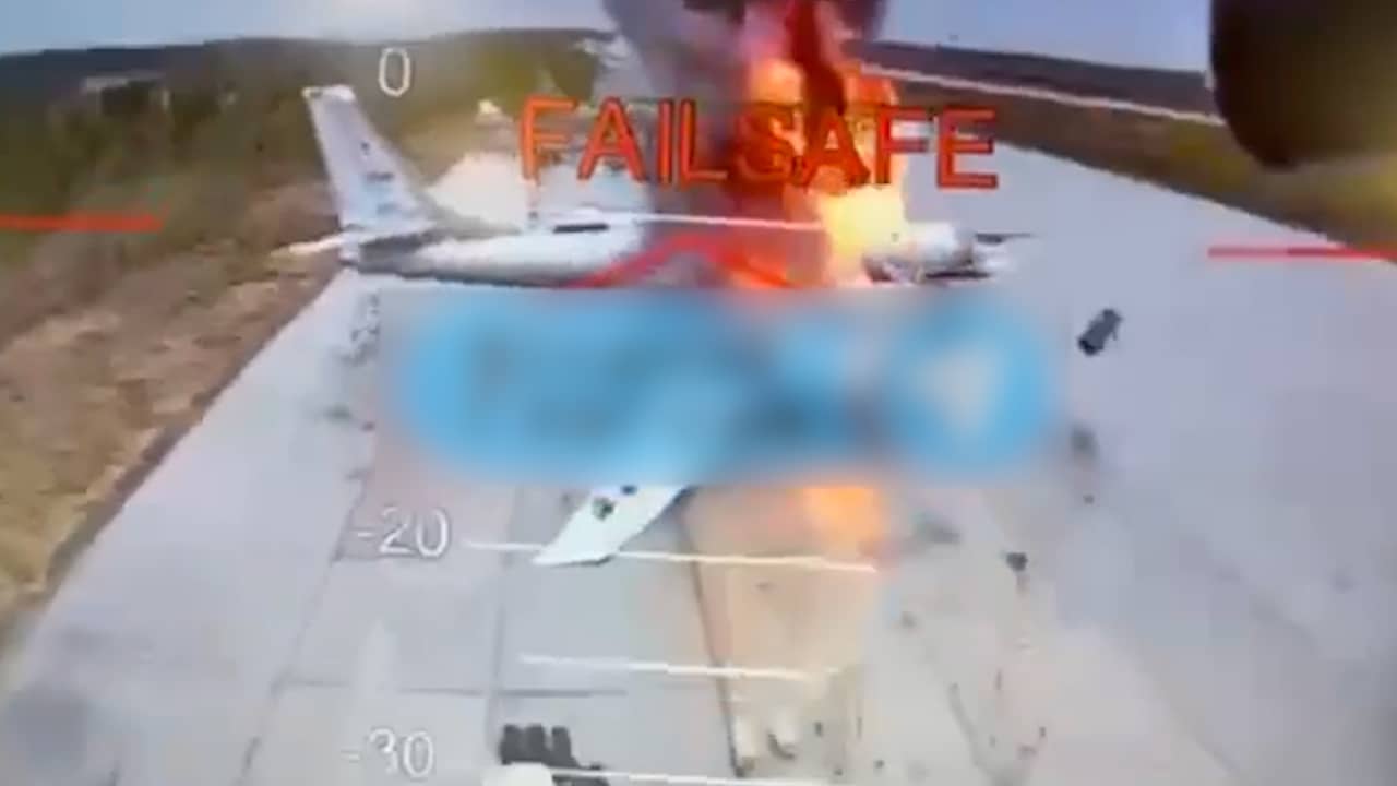 Grootschalige Oekraïense aanval op militaire vliegvelden van Rusland ...