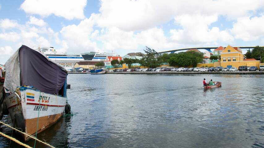 Parlement Curaçao roept Venezuela op om grensblokkade op te heffen ...