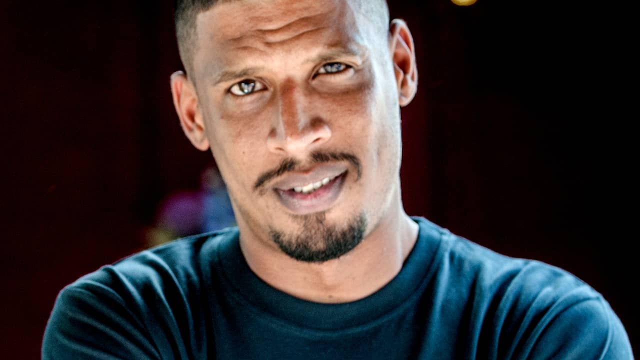 Rapper Rico worstelde jarenlang met drugsverslaving | Achterklap | NU.nl