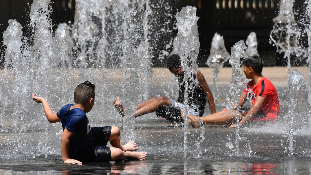 Met 45,8 graden hoogste temperatuur ooit gemeten in Frankrijk ...