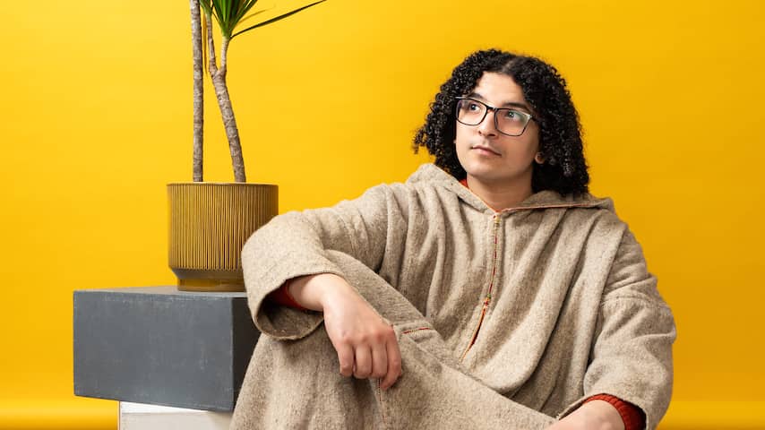 Cabaretier Ayoub Kharkhach wint Annie M.G. Schmidtprijs | Boek ...