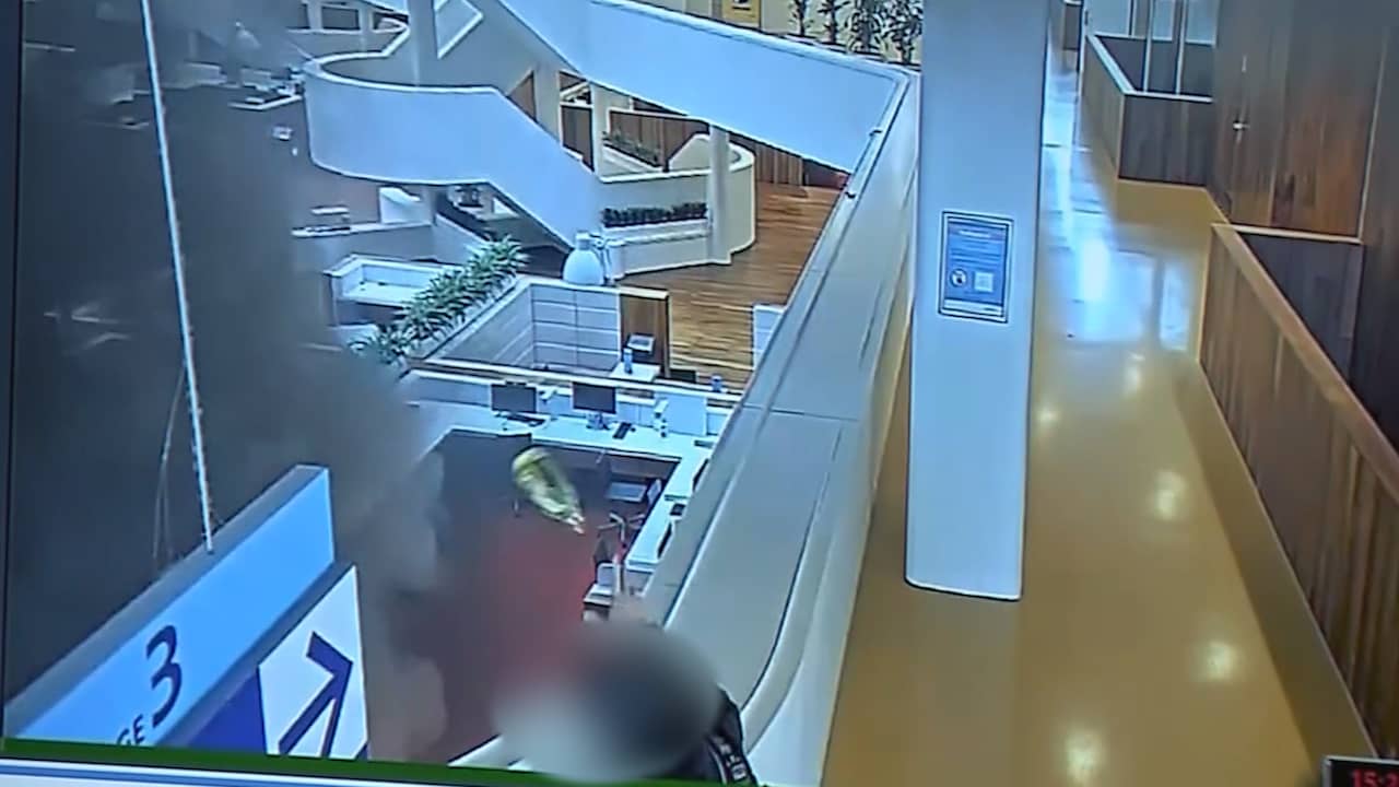 30 jaar cel en tbs geëist tegen Erasmusschutter Fouad L. voor ...