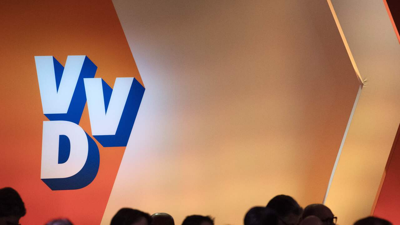 Bredanaar Daan de Neef (VVD) stapt op als Kamerlid wegens 'ijskoude ...