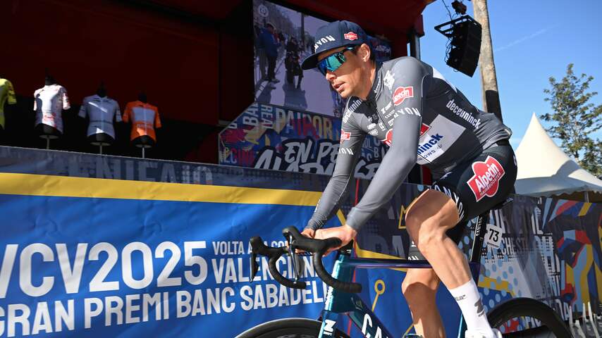 Voor het eerst gele kaarten in Tour: herhaaldelijk wangedrag betekent ...