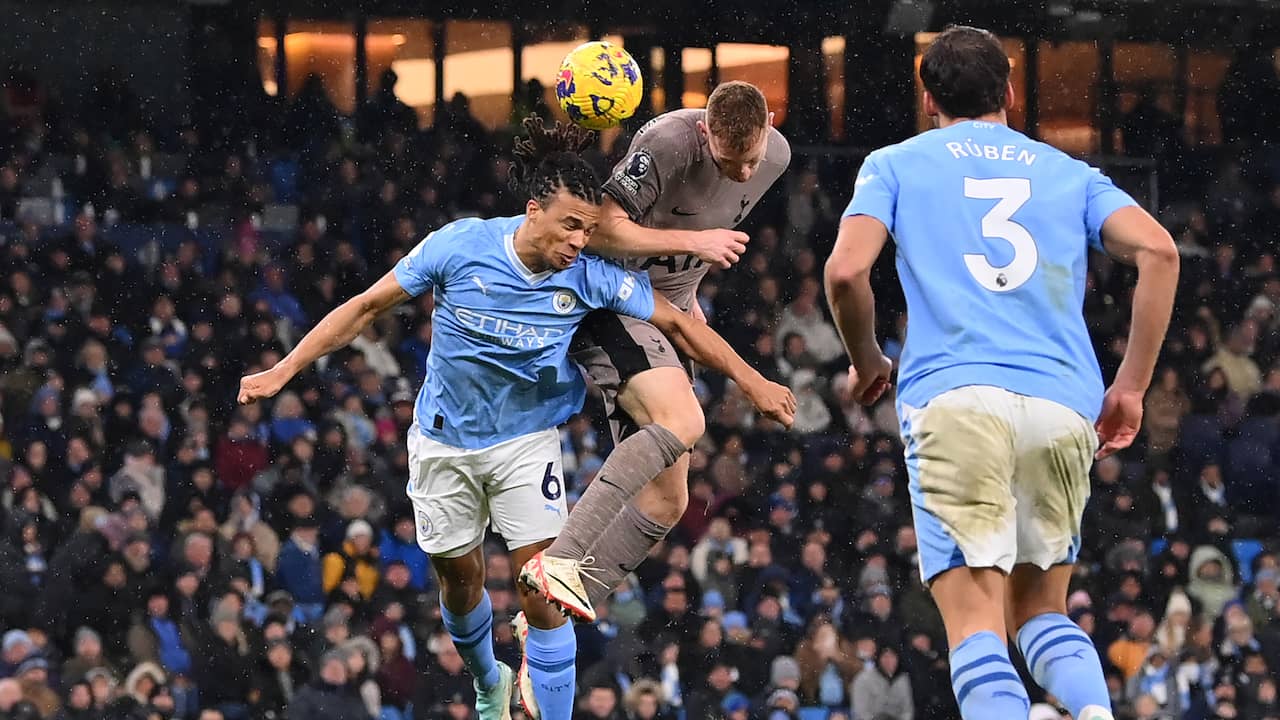 Spurs houdt City op gelijkspel in spektakelstuk, Liverpool wint ondanks ...