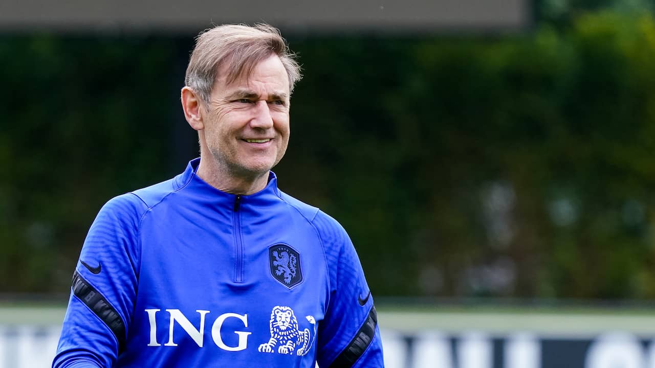 KNVB vindt uitweg: keeperstrainer Frans Hoek mag tóch bij Heerenveen ...