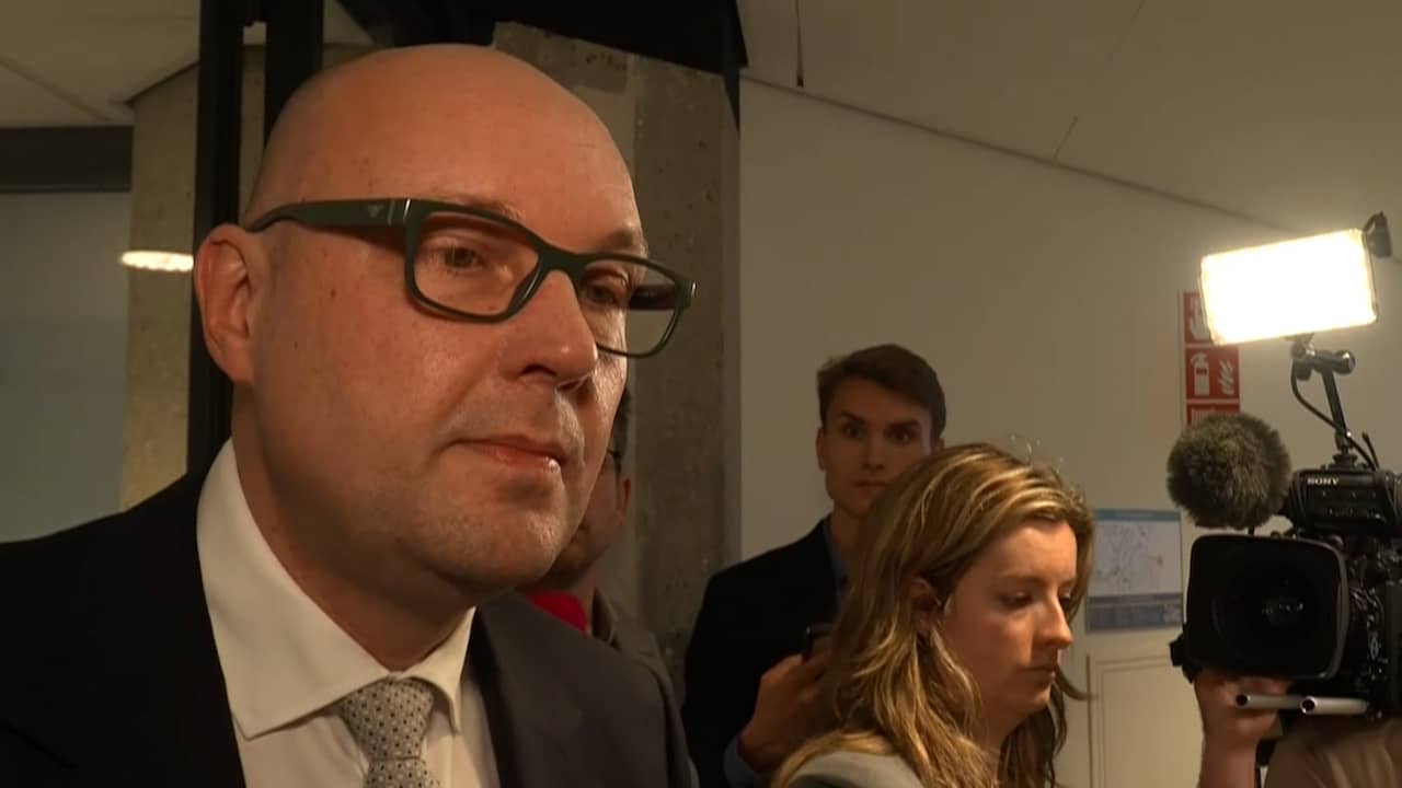 Teruglezen PVV-crisis | Wilders: 'Beloof nog zeker tien jaar te blijven ...