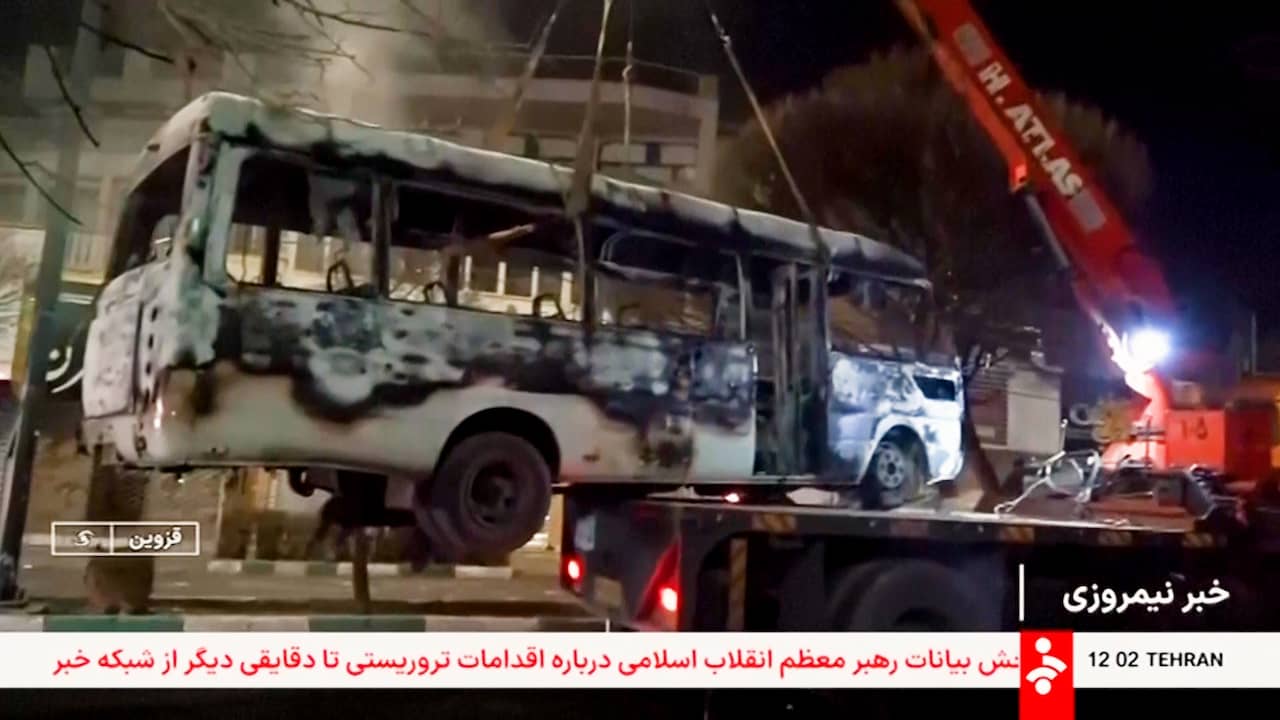 Ayatollah hekelt rol van 'relschoppers in dienst van Trump' bij ...