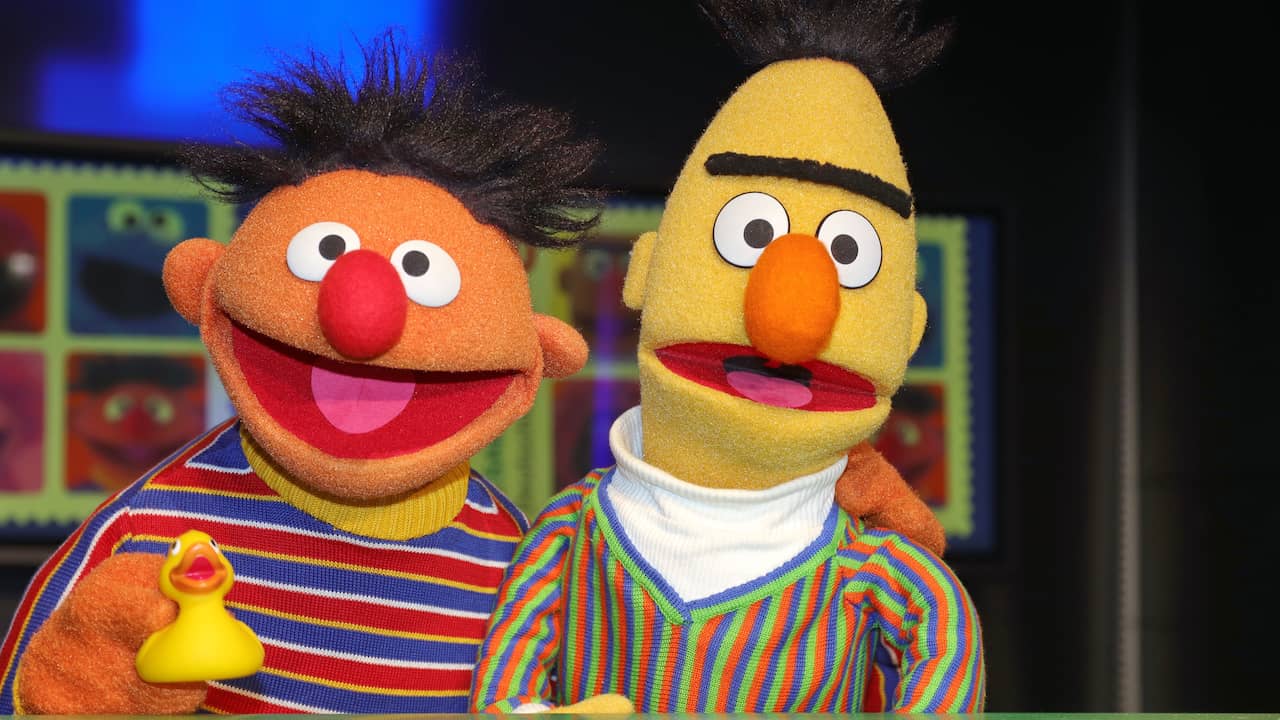 Paul Haenen en Wim T. Schippers doen stemmen Bert en Ernie weer voor ...