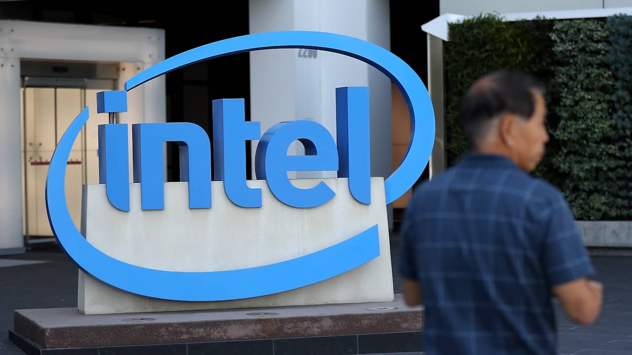 Trump: de nieuwe baas van Intel moet onmiddellijk aftreden | Tweakers ...