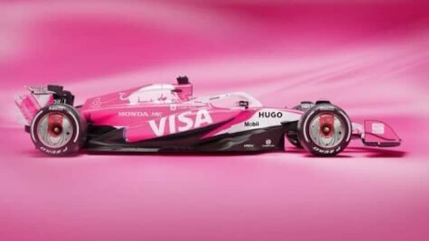 Formule 1-team Racing Bulls met knalroze auto aan de start in Miami ...