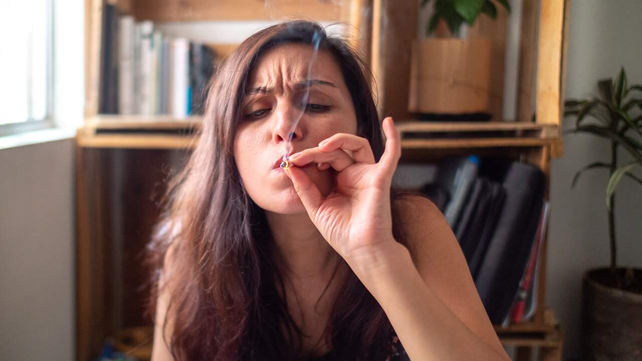 Luxemburgers mogen straks (alleen thuis) legaal wiet houden en roken ...