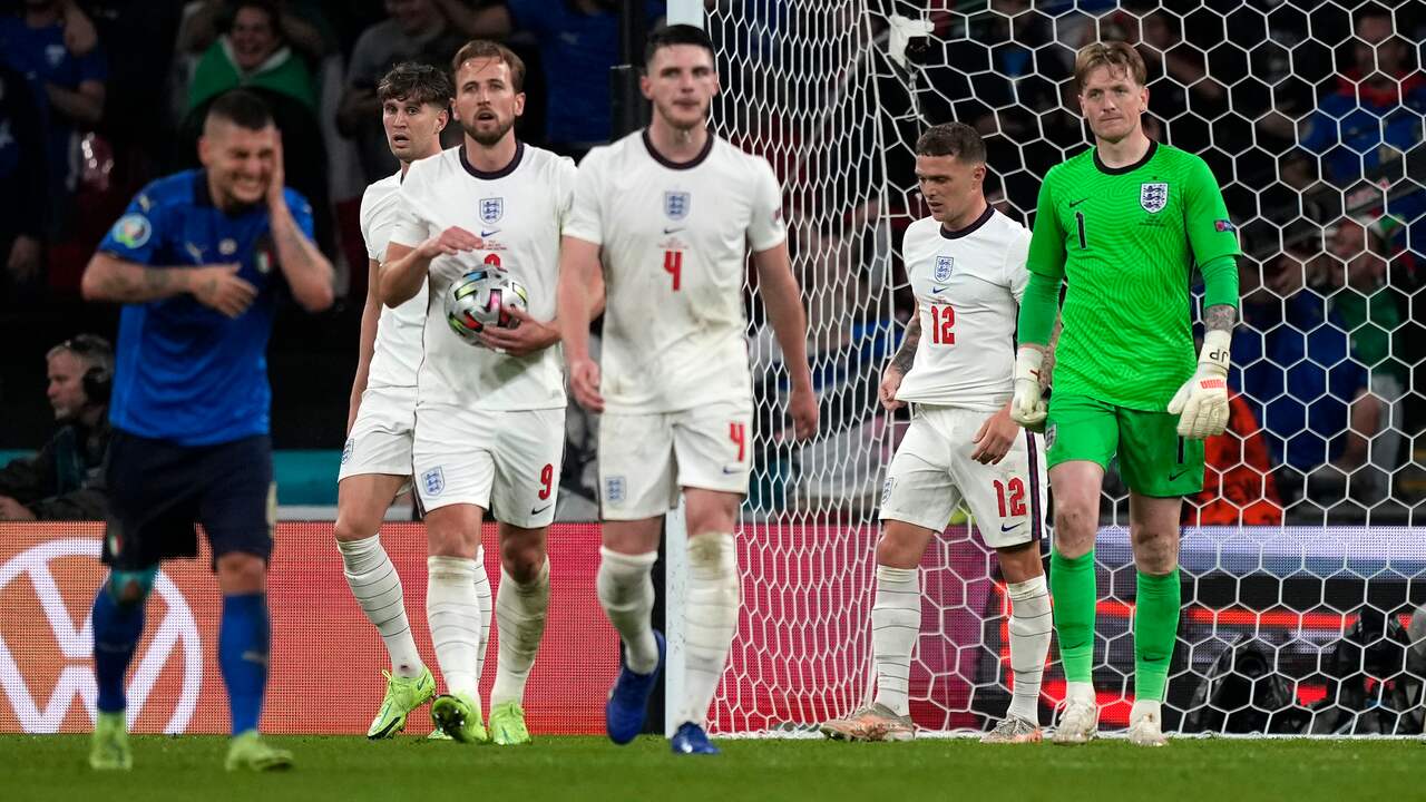 Engels elftal één duel zonder publiek vanwege ongeregeldheden rond EK ...
